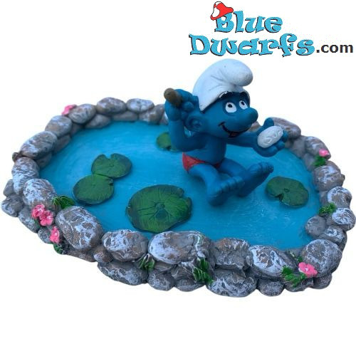 Resin Pond - Smurfs Decoration Product - Smurf Not Included - 9 x 13 cm